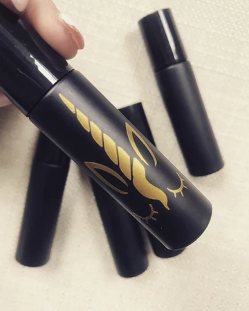 How to Make an Oil Roller - Natural & Glamorous